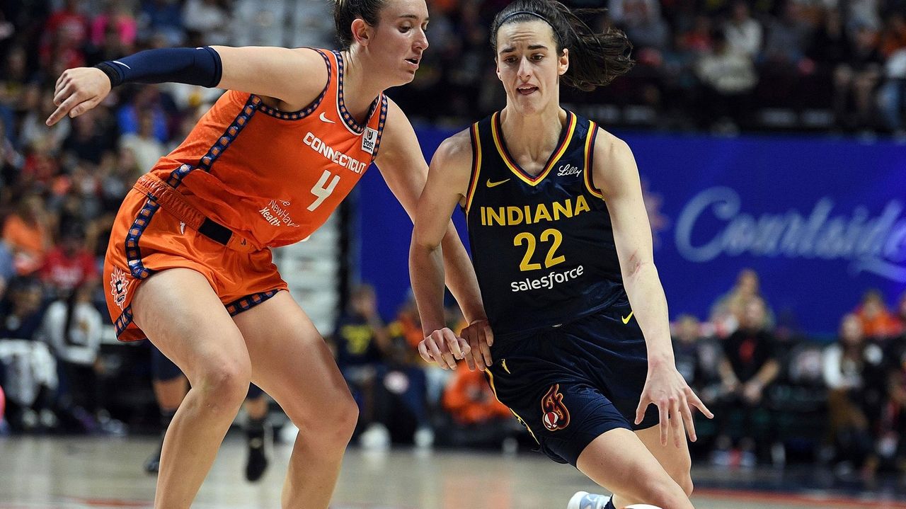 Caitlin Clark struggles in WNBA postseason debut as Indiana drops ...