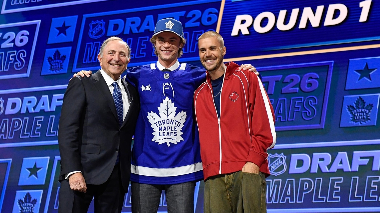 Maple Leafs select Penn State forward Gavin McKenna with the No. 1 pick ...