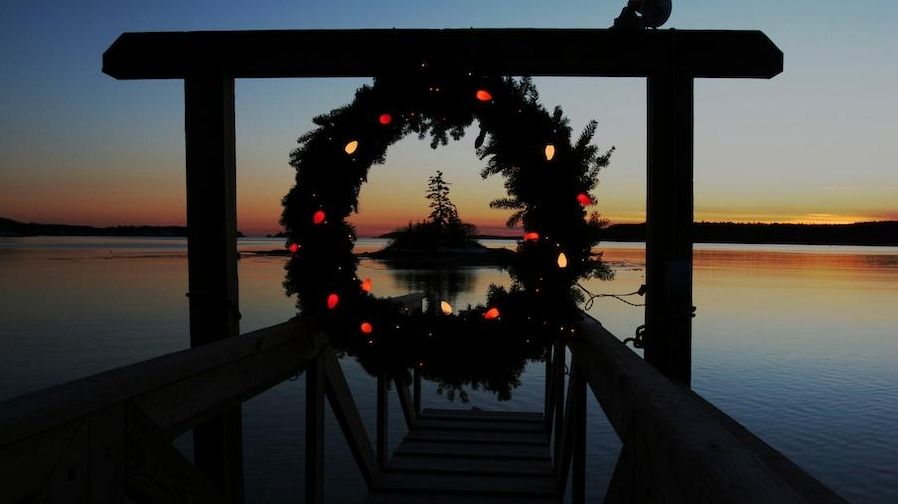 Science reveals the truth about holiday myths - Newsday