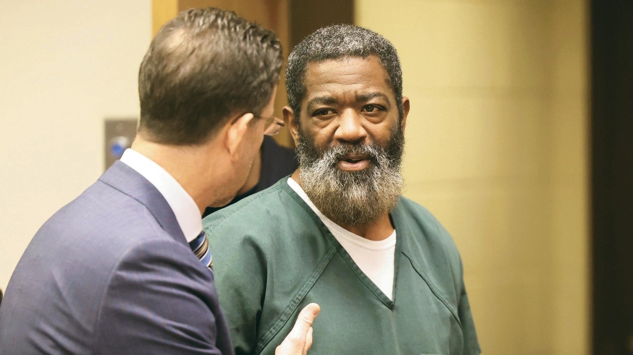 Copiague man arraigned on new indictment in missing girl case - Newsday