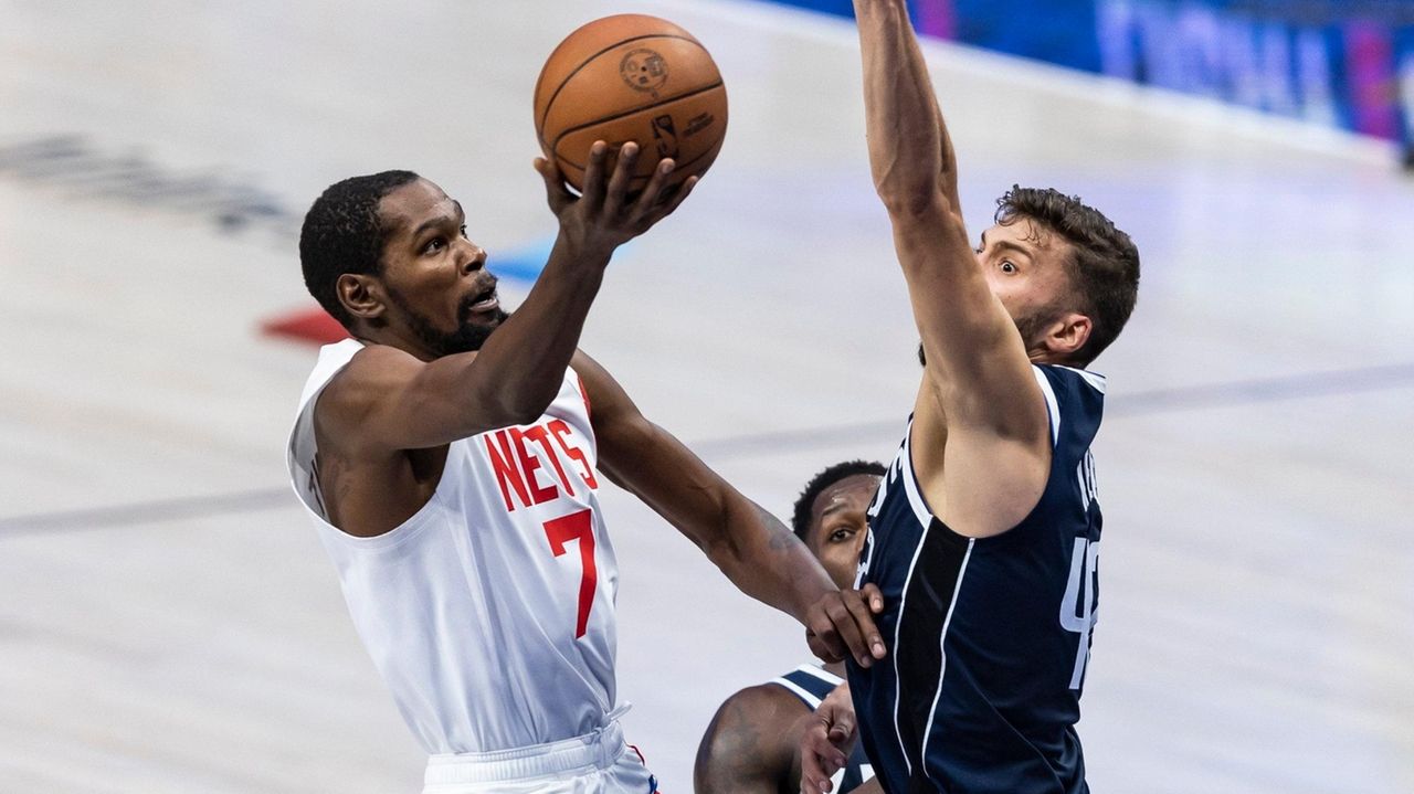 Durant misses rare free throw as Nets' rally falls short in Dallas ...
