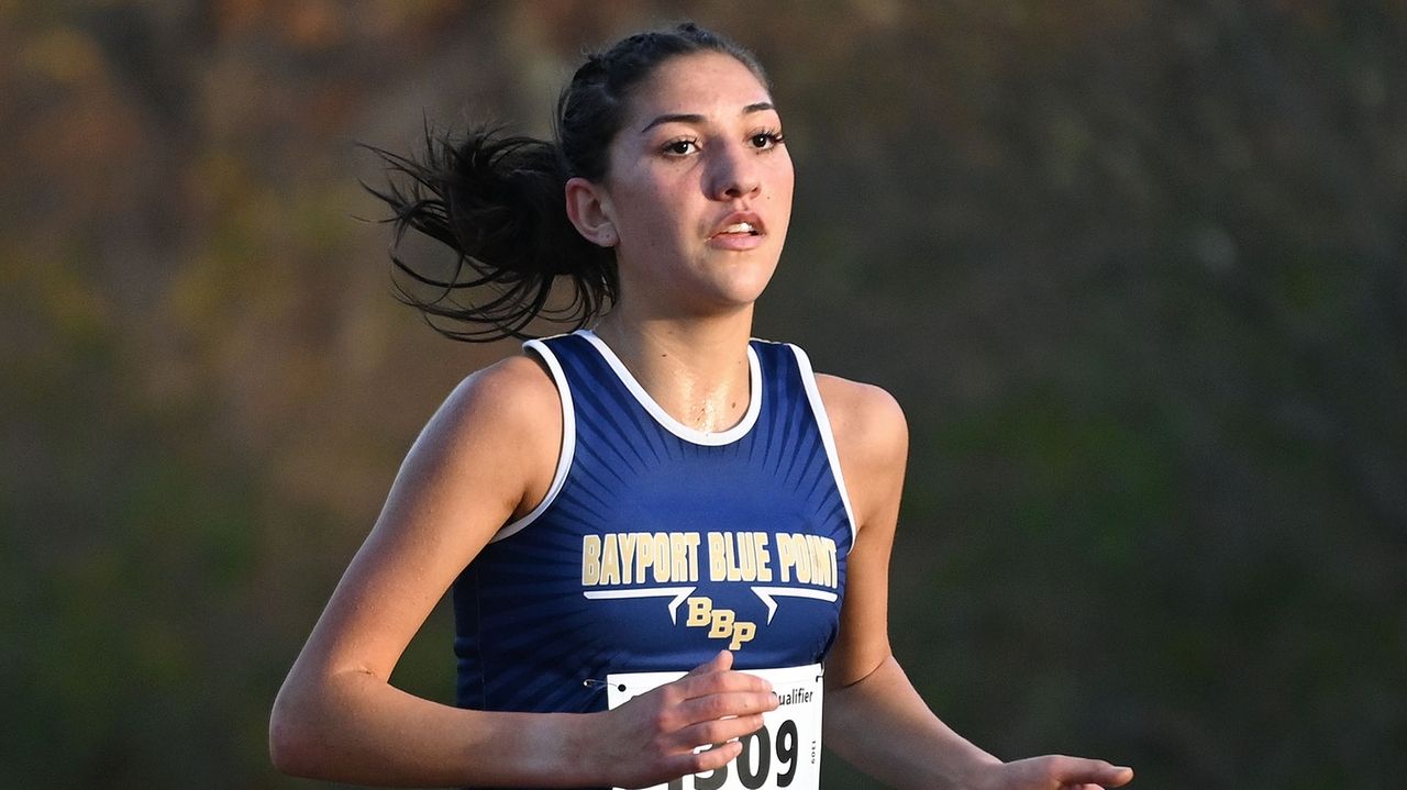 Bayport-Blue Point's Sophia McInnes wins Suffolk Class B girls cross ...