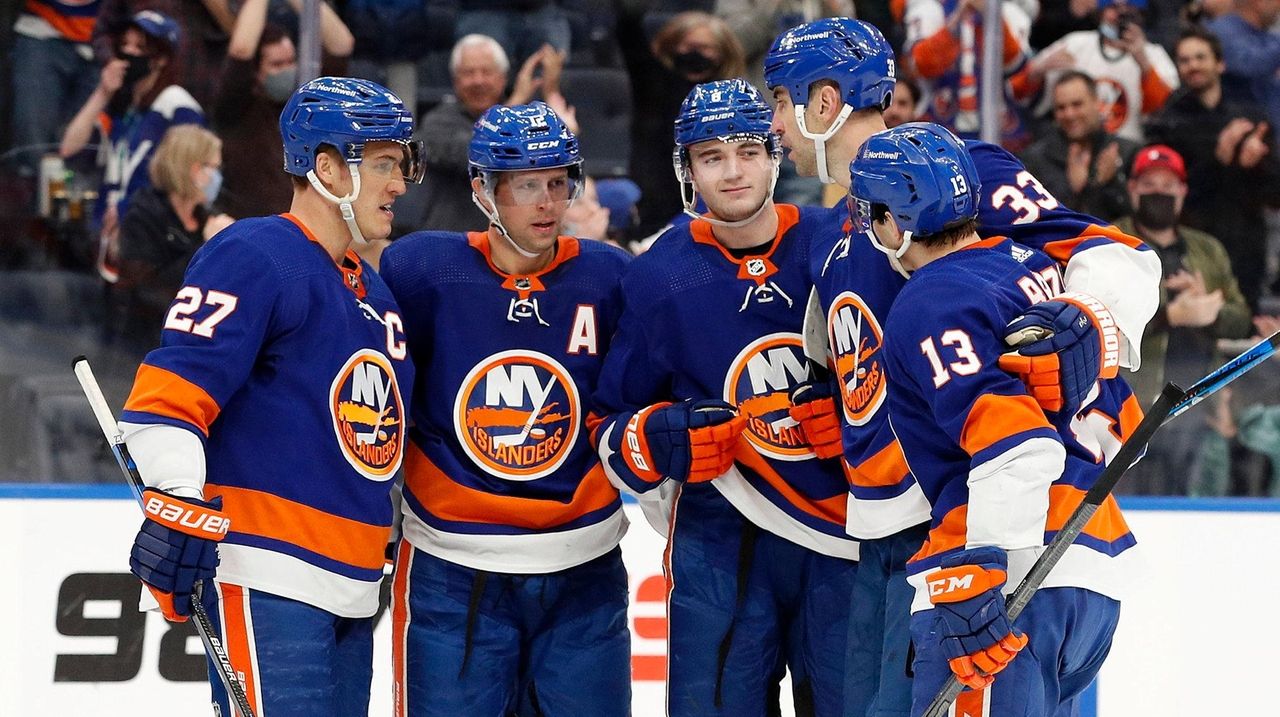 Islanders vs. Devils: At long last a game - Newsday