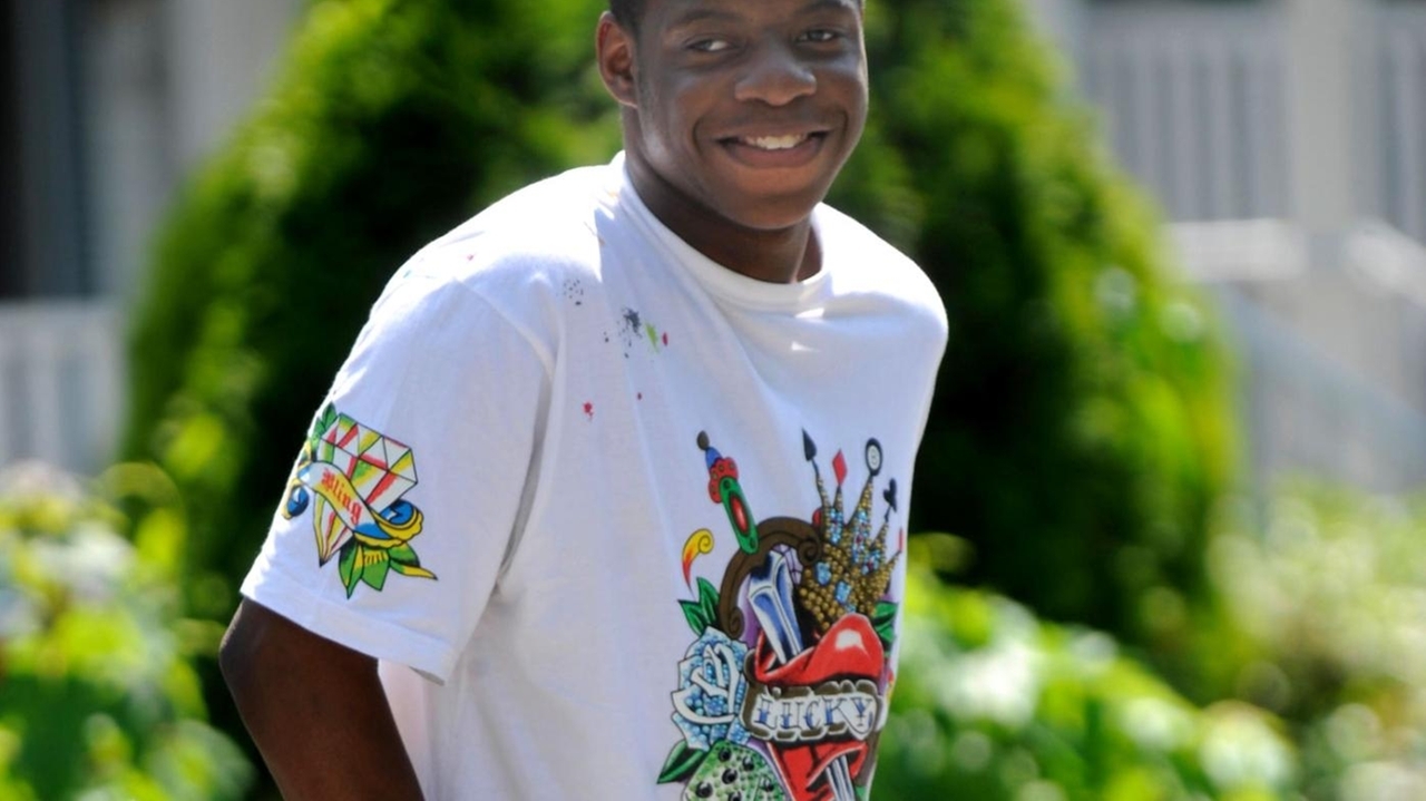 Michael Brown, Suffolk college student, dies at 21 - Newsday