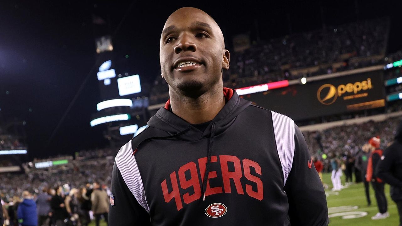 AP source: Texans hire DeMeco Ryans as head coach - Newsday