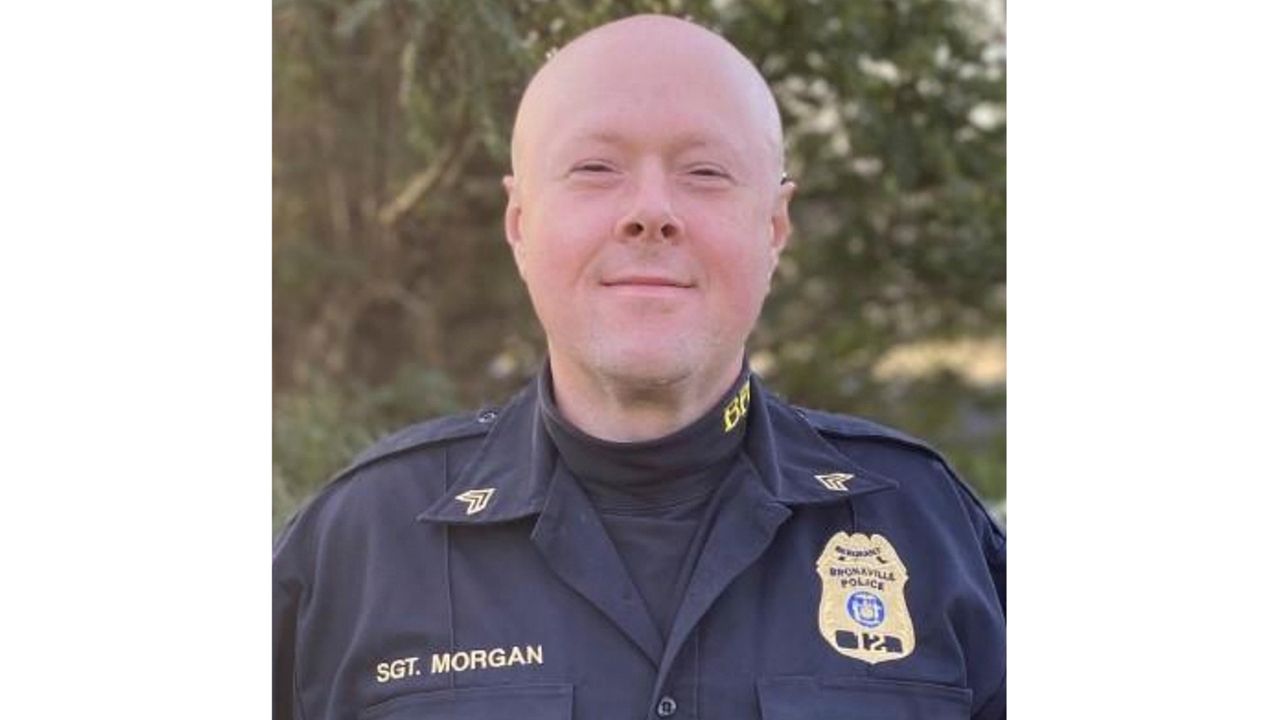 Family of 4 found dead in apparent murder-suicide by New York police ...