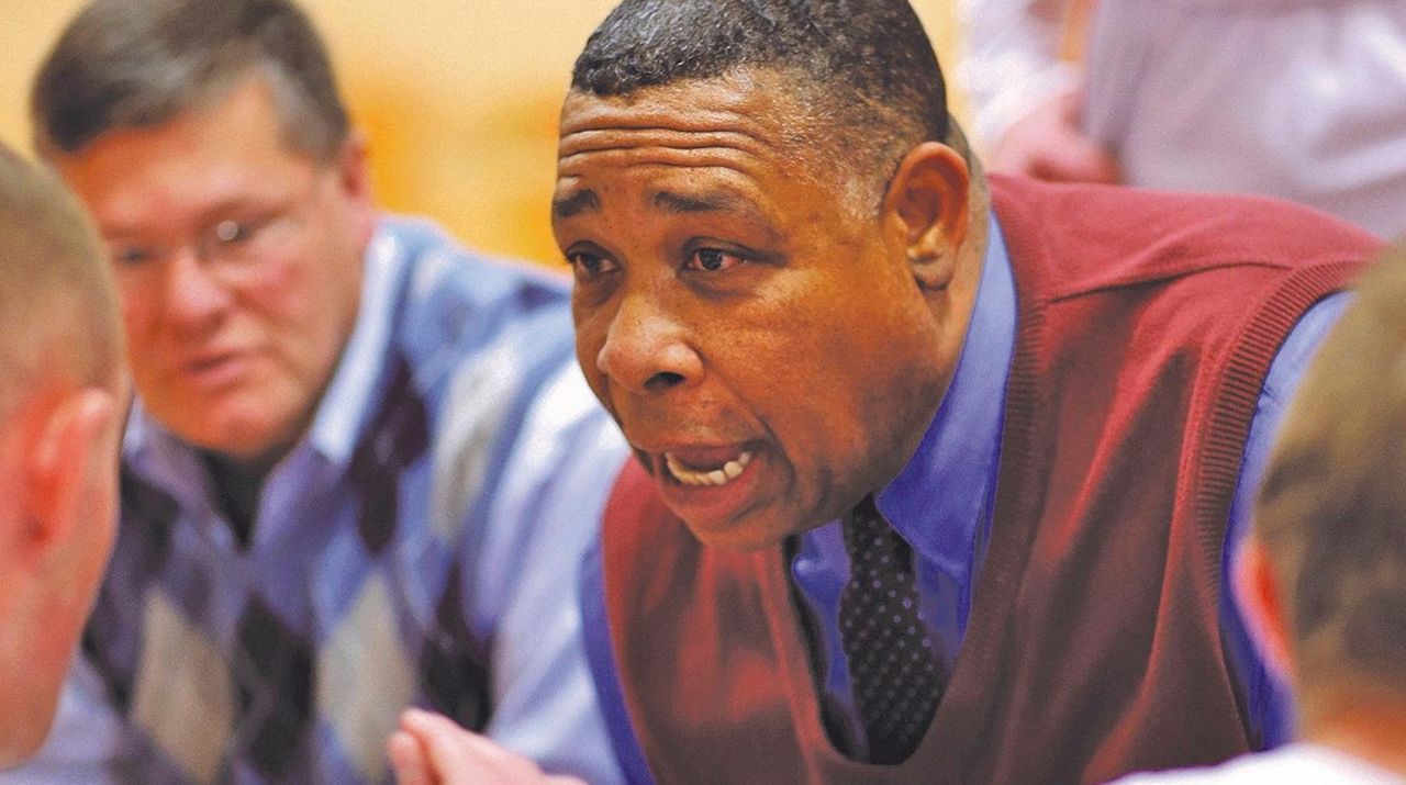 Southold basketball coach Reed dies at 59 - Newsday