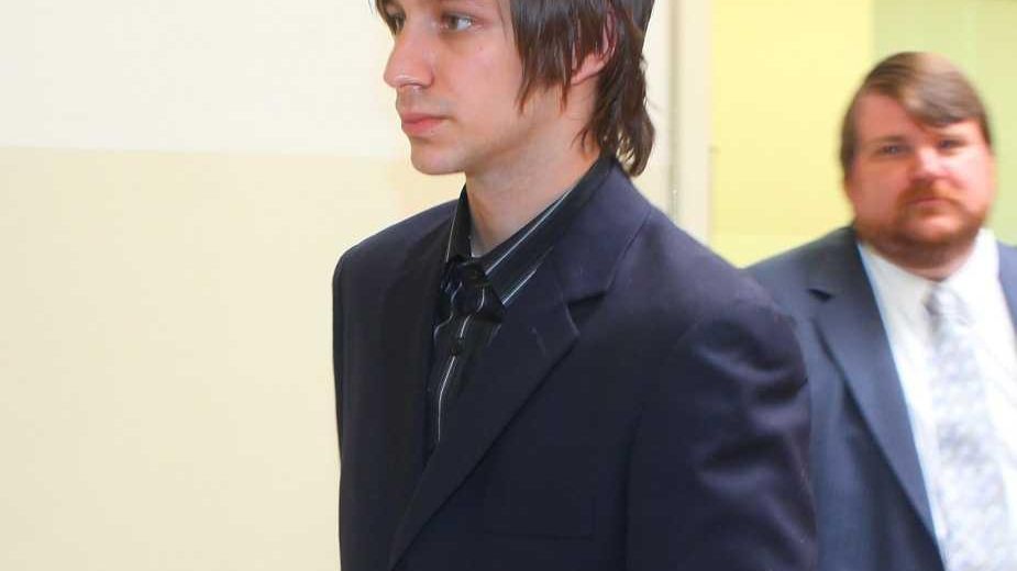 Potts found not guilty of top charge - Newsday