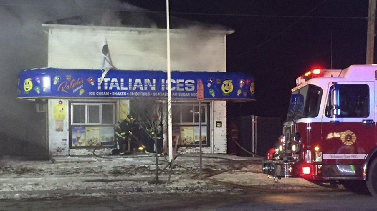 Four injured, including 2 kids, in Shirley fire, officials say - Newsday