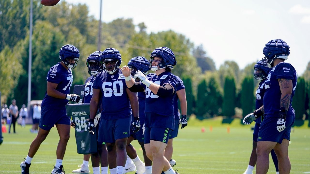 One of the few competitions in Seahawks camp has Evan Brown leading ...