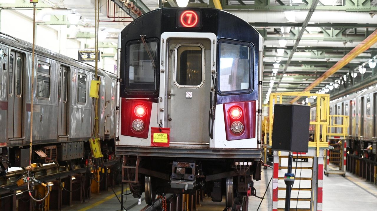Nyc Subway Cars To Get Video Cameras Newsday