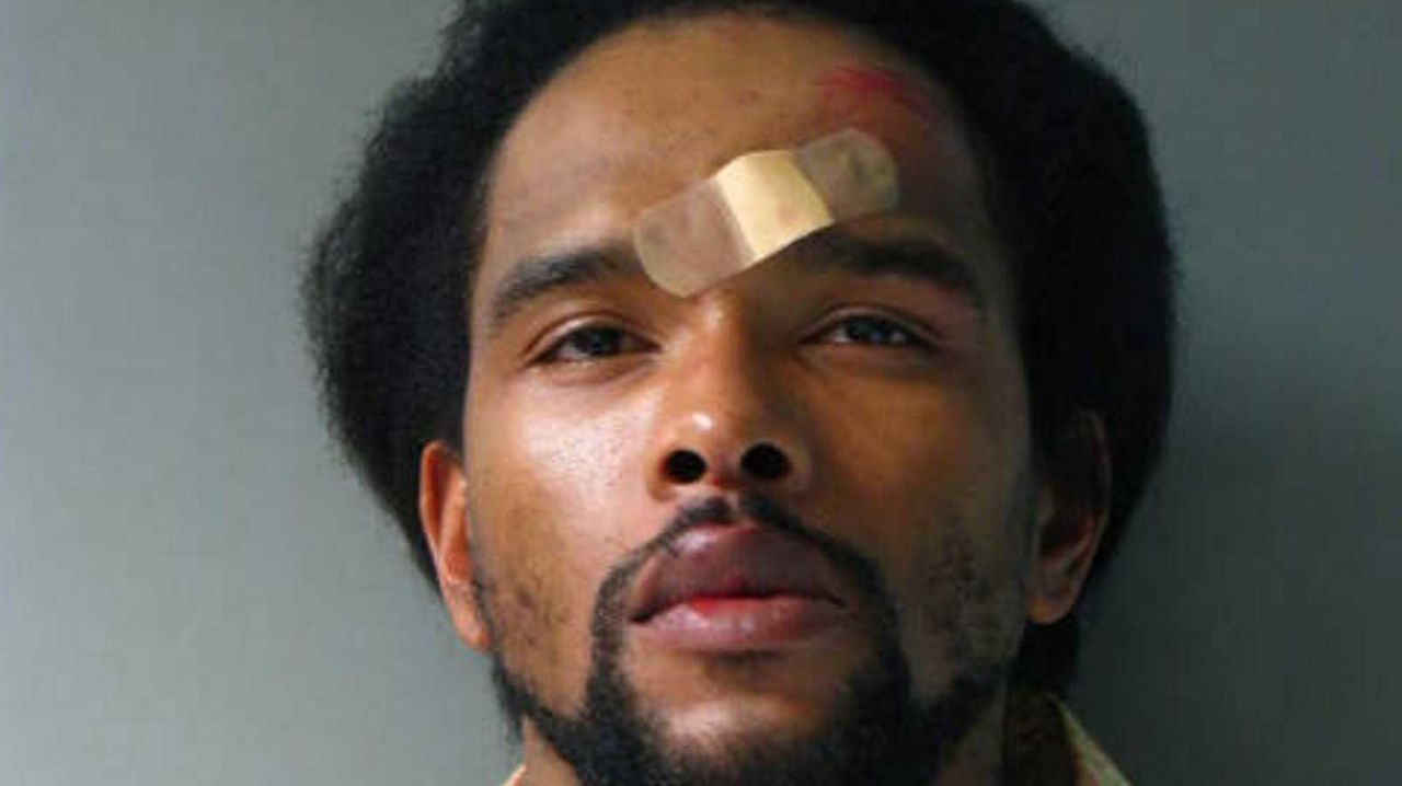 Man caught with fraudulent credit cards after using one at watch store ...