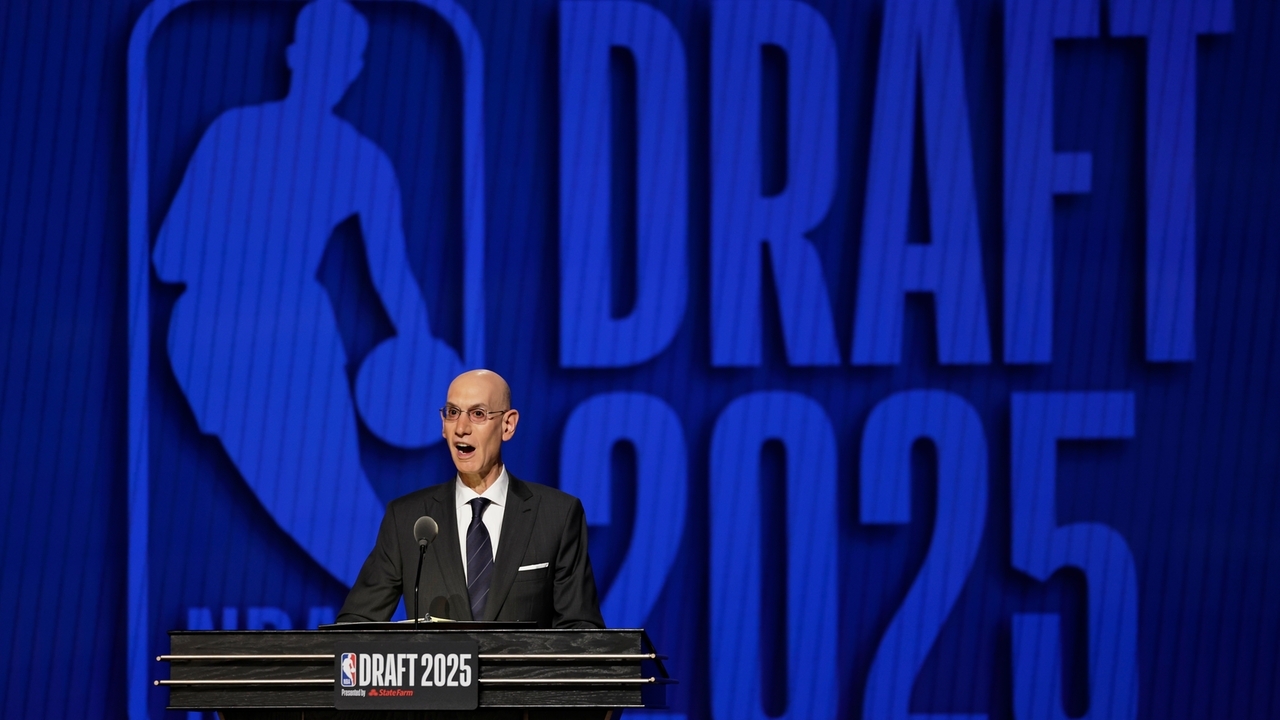 NBA sets salary cap for 2025-26 at $154.647M, the maximum 10% increase ...