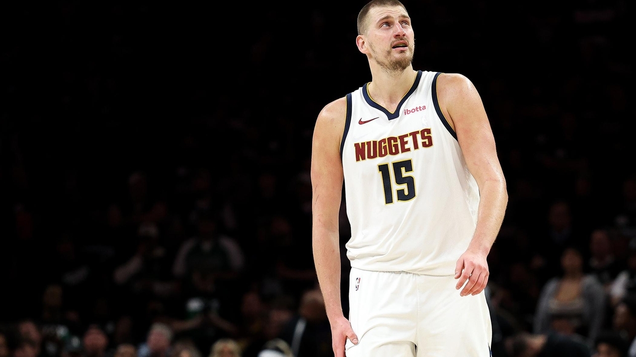 Denver's playoff flop didn't cost David Adelman. The roster, though ...