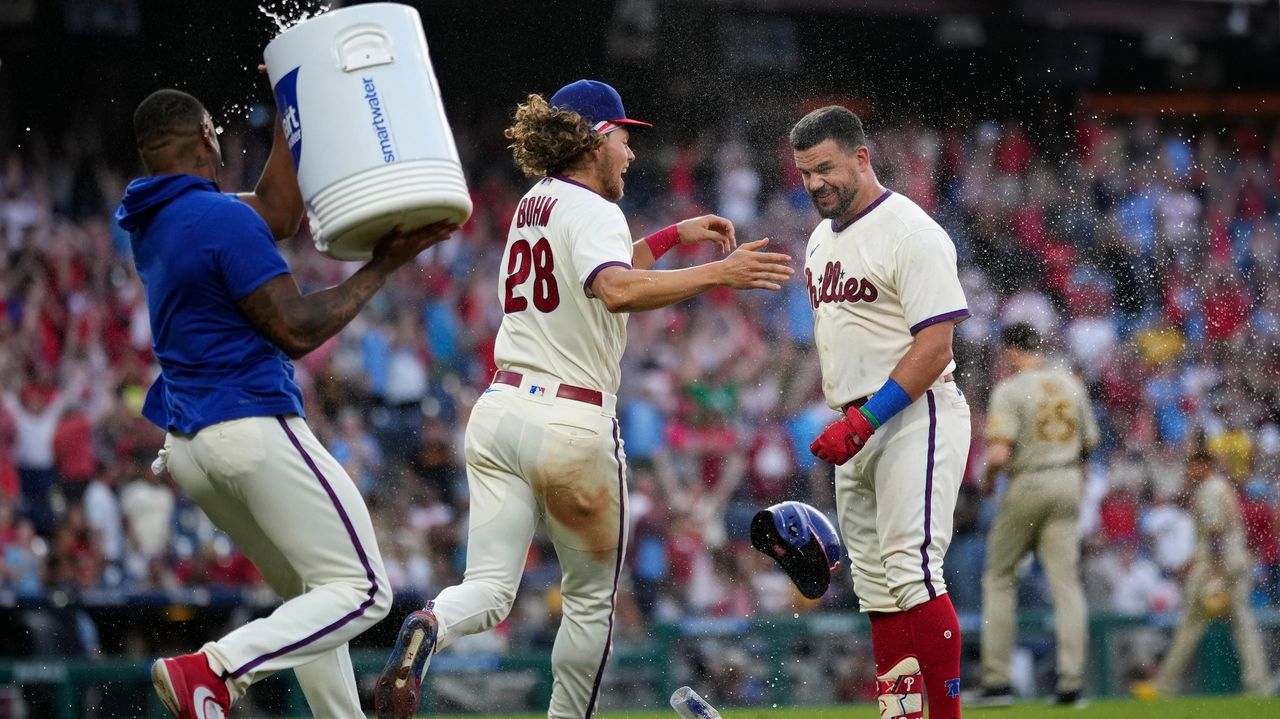 Schwarber hits 25th homer and winning sacrifice fly in 12th as Phillies ...