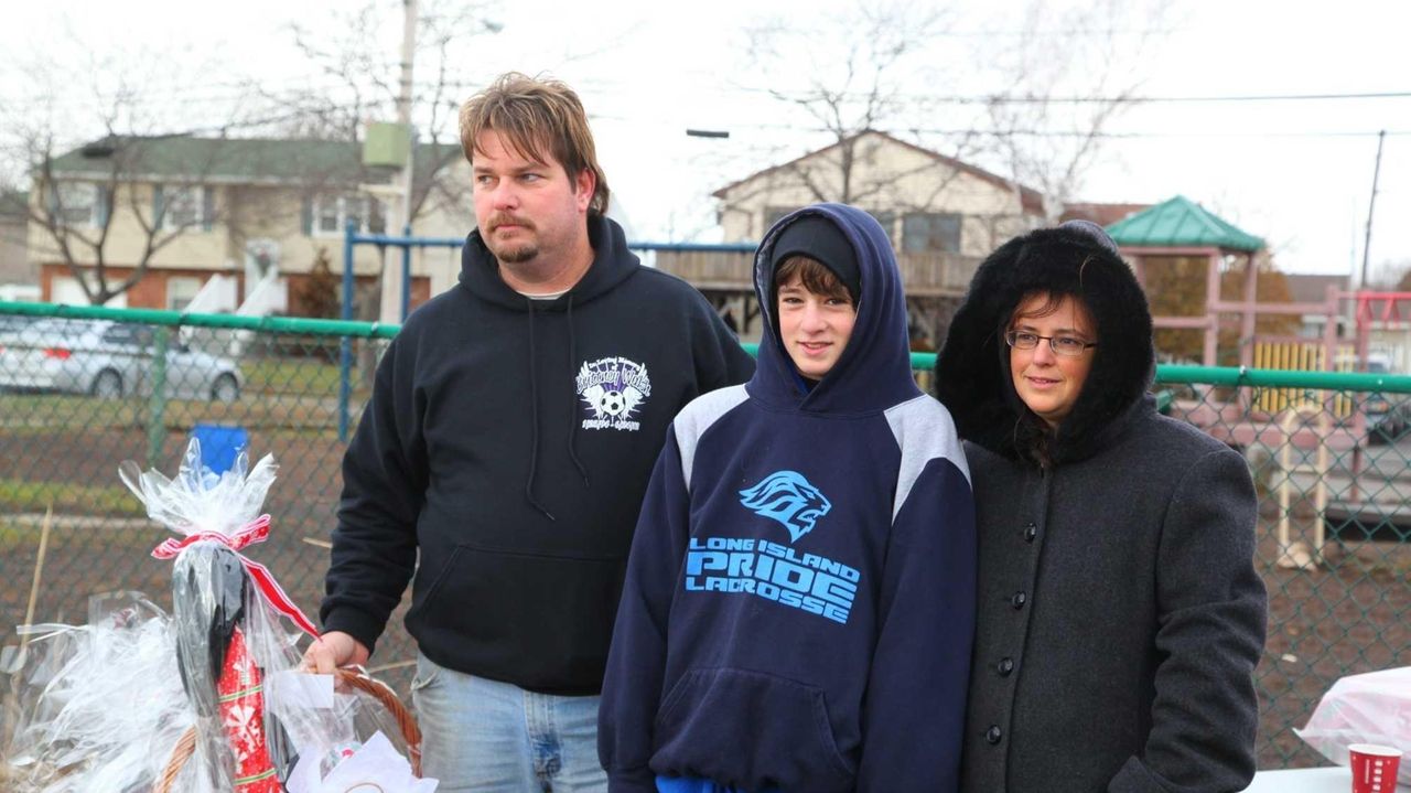 Grieving family wins $40G in Sandy repairs - Newsday