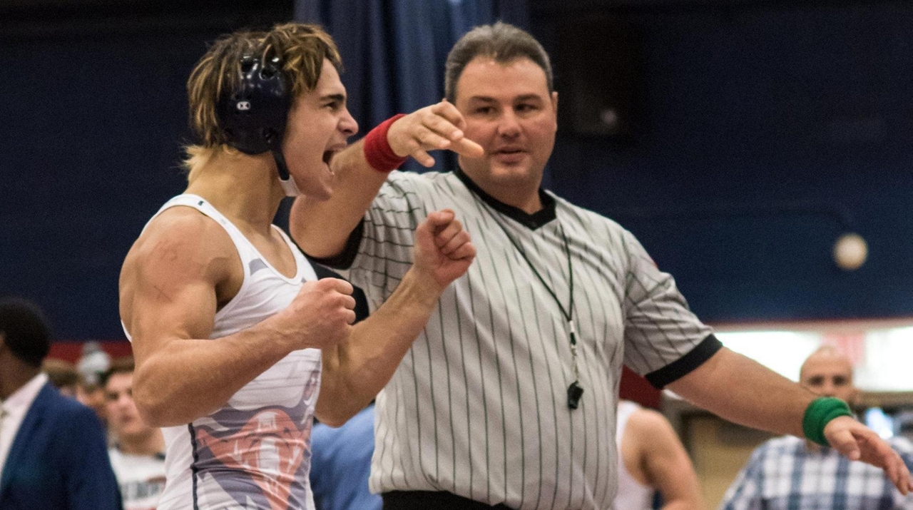 Cold Spring Harbor's Ray Costa takes Nassau Division II wrestling crown ...