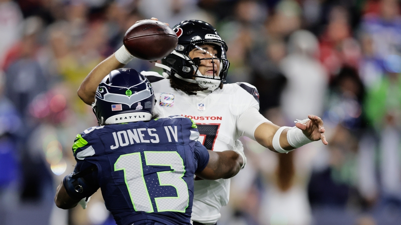 Ernest Jones IV surging, bringing stability to Seahawks' stout defense ...