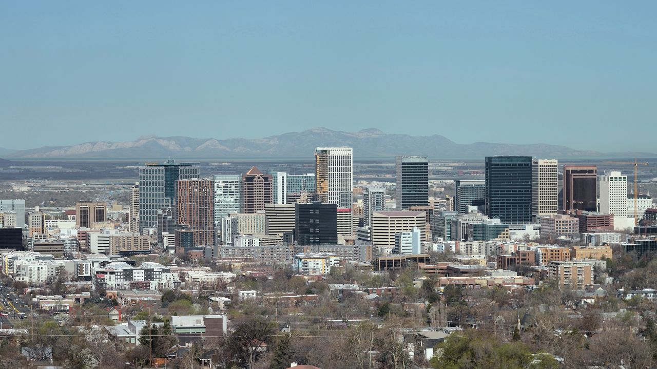 Utah mom who believed in 'end of times' is arrested over taking kids to ...