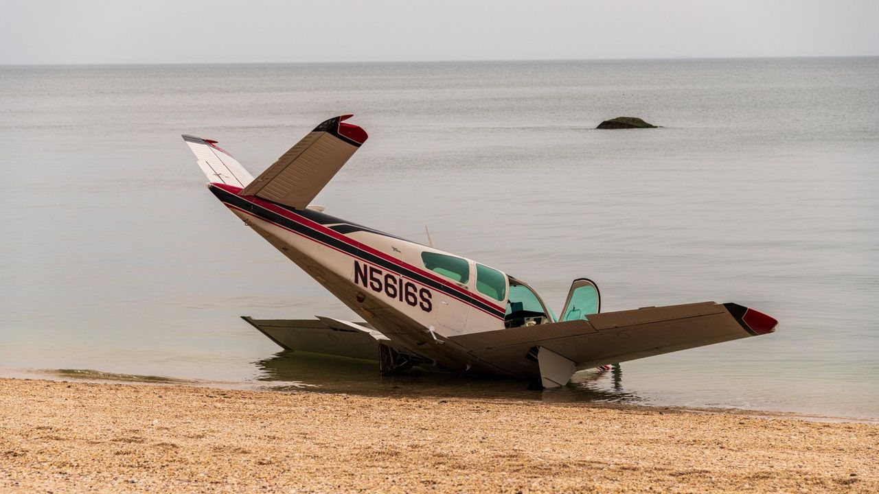 Small plane lands on Shoreham Beach after engine trouble - Newsday