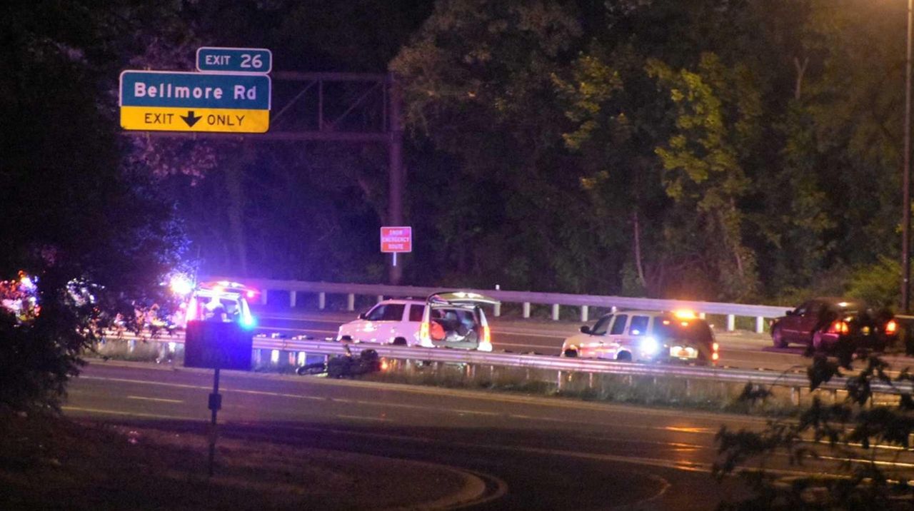 Motorcyclist Killed In Southern State Parkway Crash Police Says Newsday