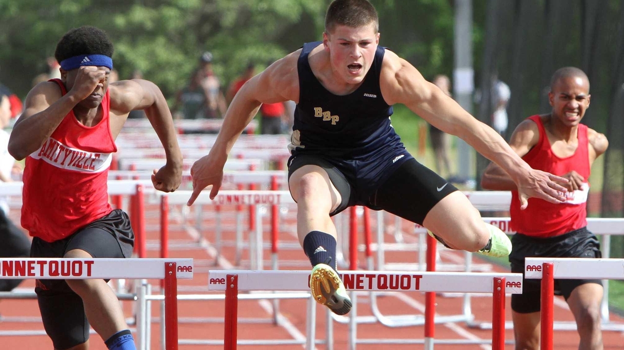 Jack Flood leads Bayport-Blue Point to Div. III title - Newsday