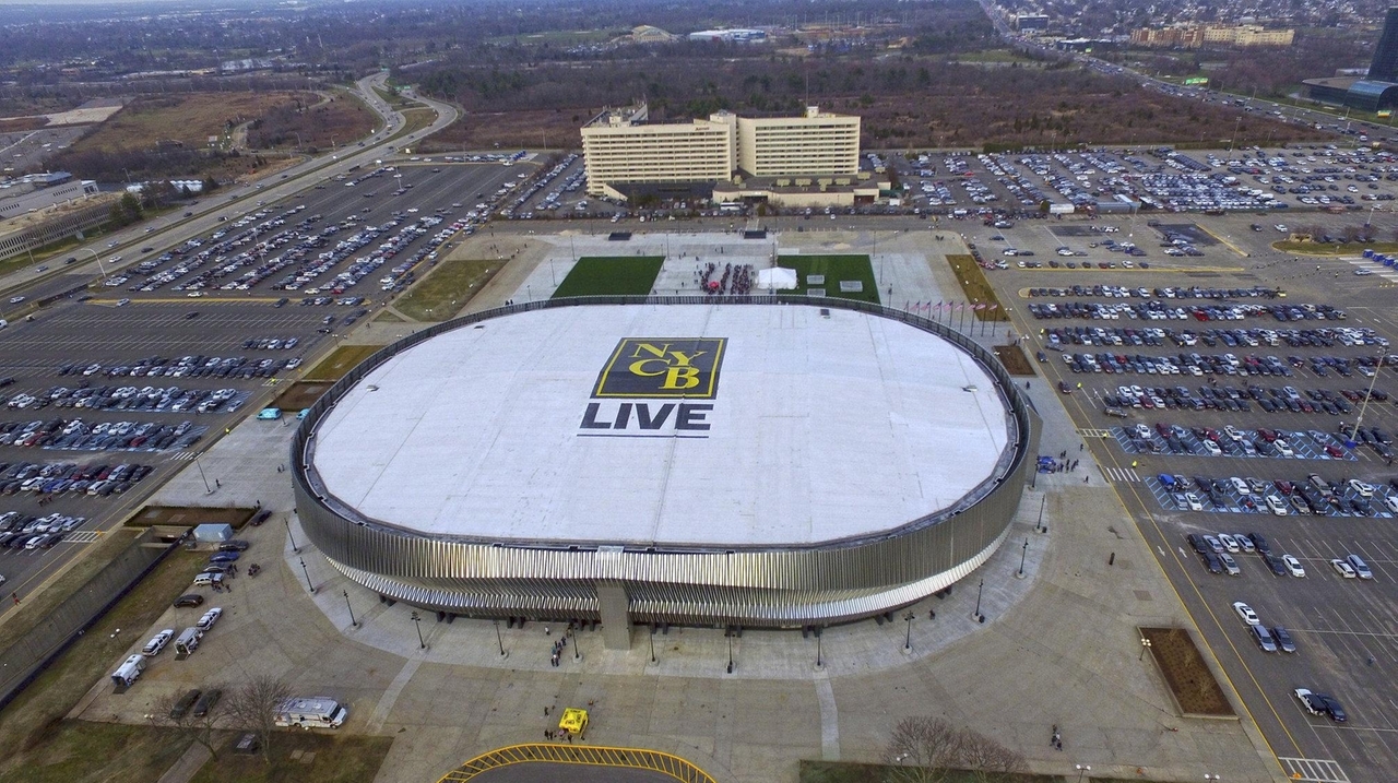 The name NYCB Live's Nassau Coliseum is no more - Newsday