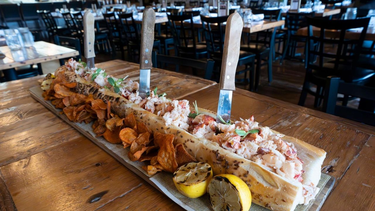 317 Main in Farmingdale serves 3-foot-long lobster roll - Newsday
