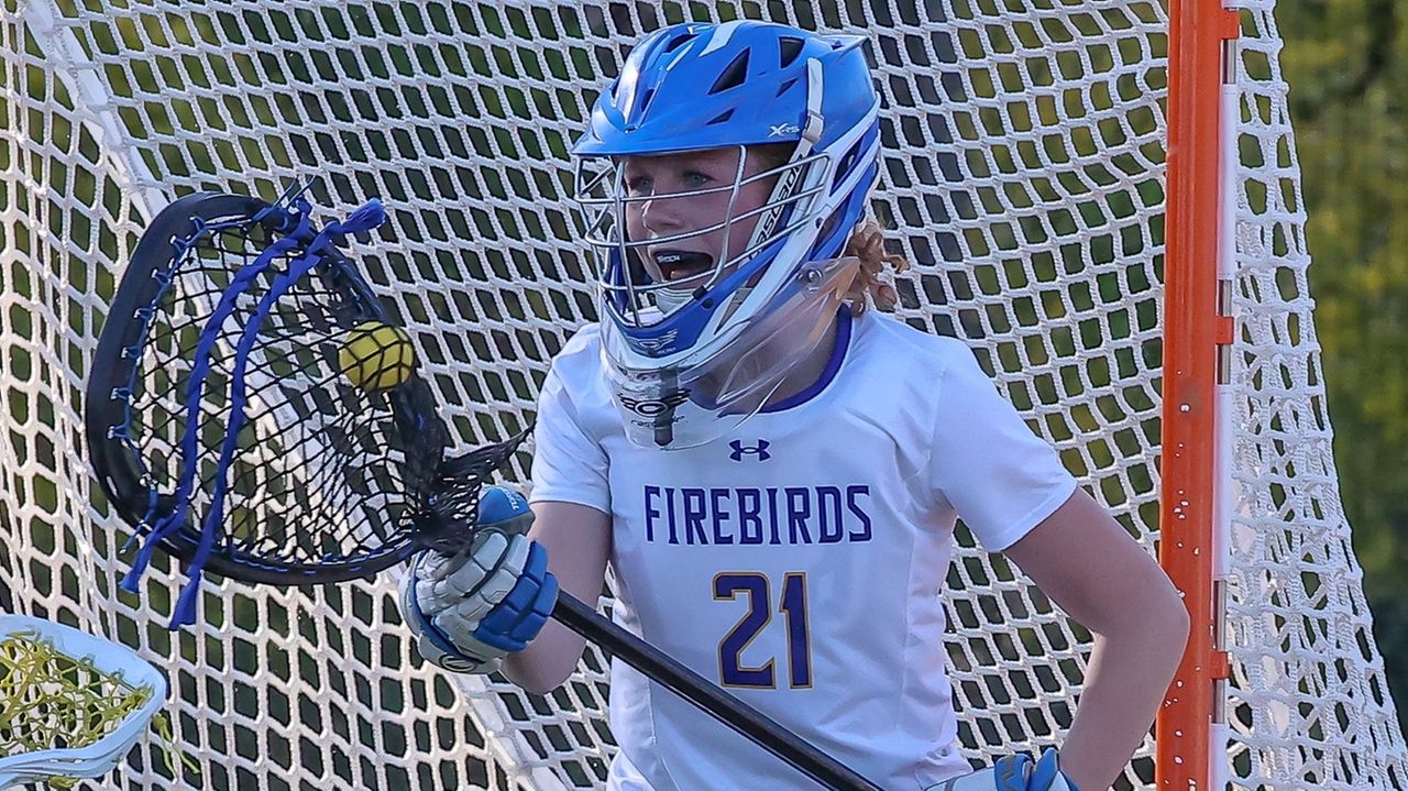 Kellenberg's Delaney Clark makes 13 saves in girls lacrosse win - Newsday