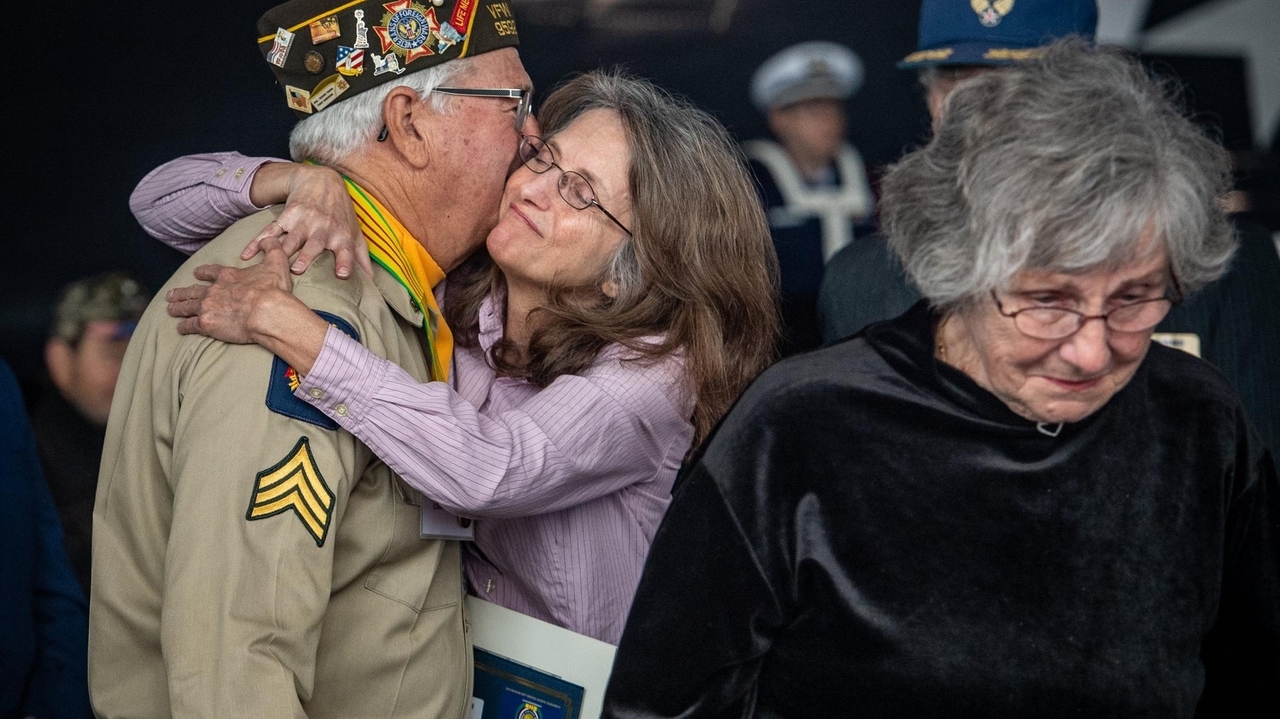 Vietnam War veterans from Long Island honored for service - Newsday