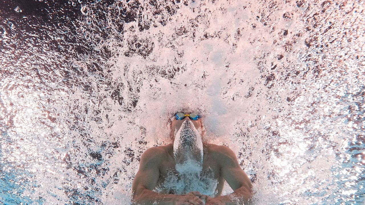 One Extraordinary Olympic Photo: David J. Phillip captures swimming ...