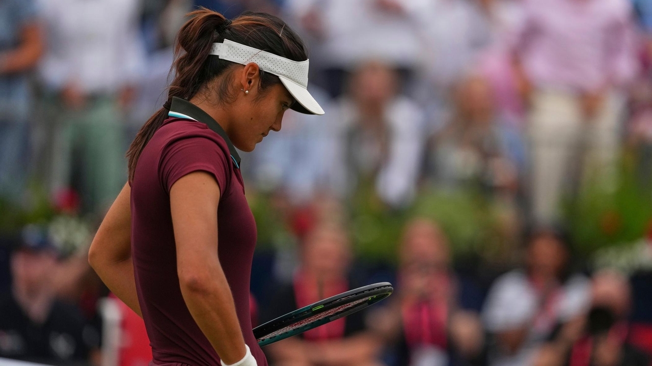 Raducanu stalker prevented from buying Wimbledon tickets - Newsday