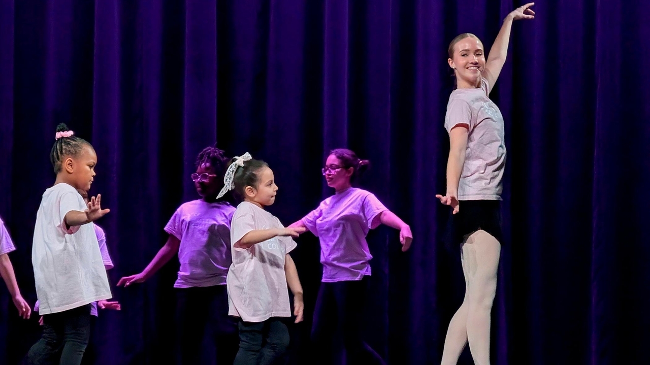 Huntington Scout is spreading her love of ballet - Newsday