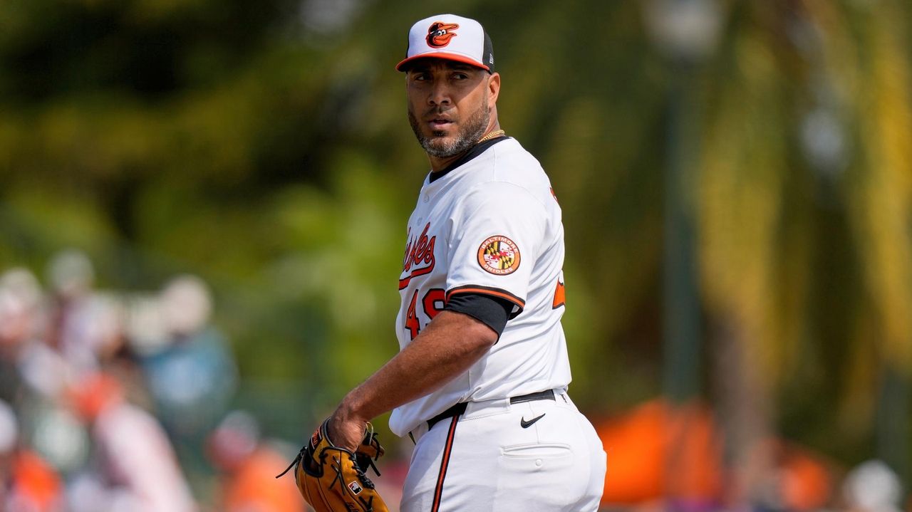 Orioles reliever Albert Suárez moved to 60-day IL with injured shoulder ...