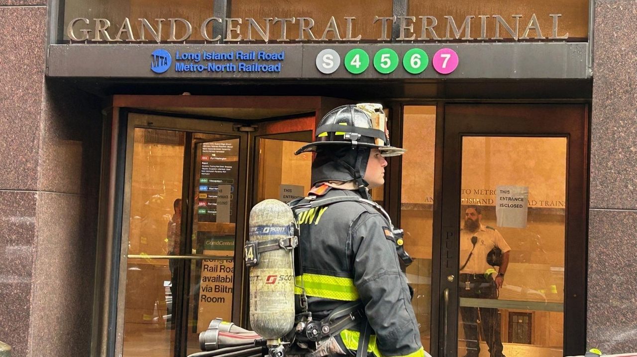 LIRR services resumes after Grand Central fire - Newsday