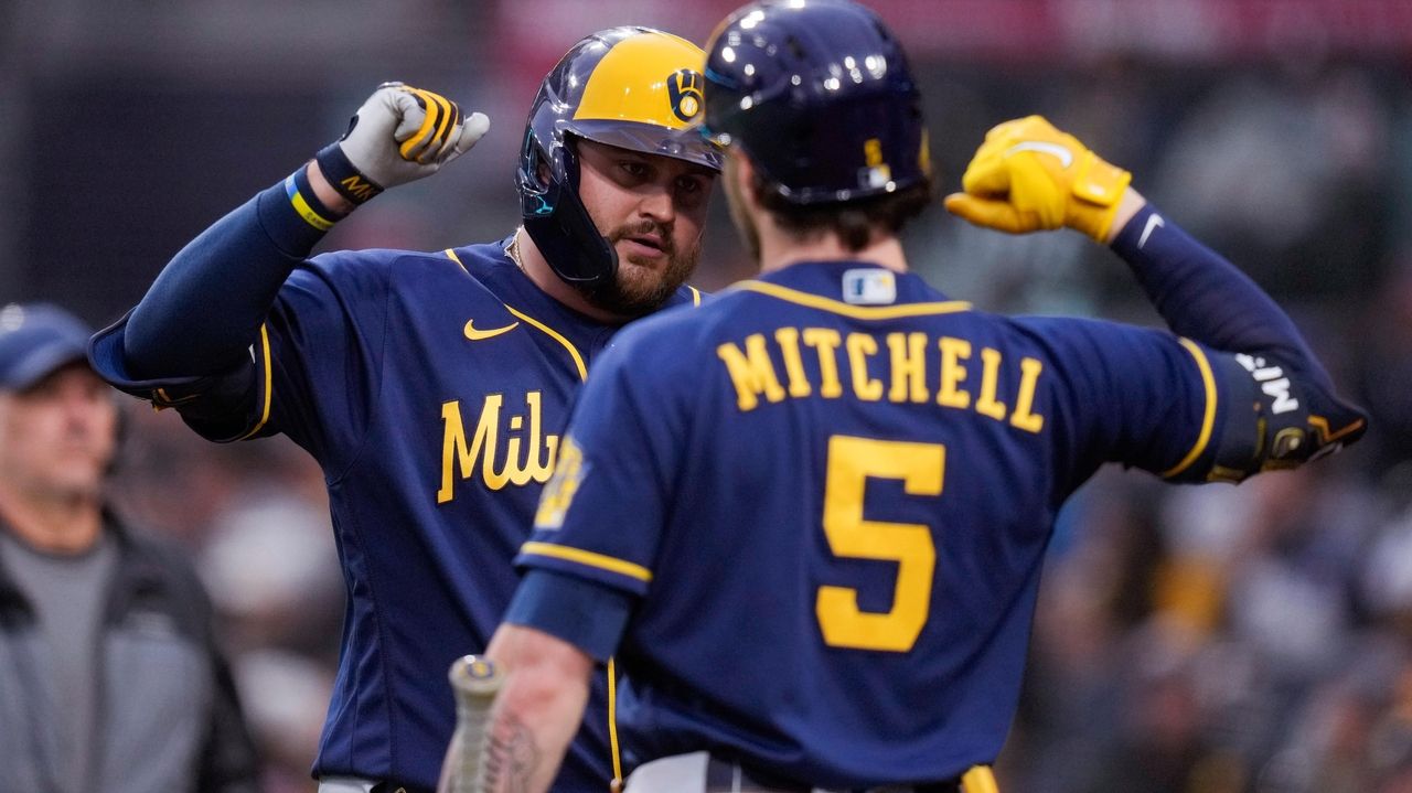 Brewers' Mitchell could miss rest of season due to shoulder - Newsday
