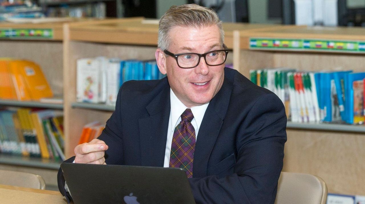 Southampton names Nicholas Dyno permanent superintendent - Newsday