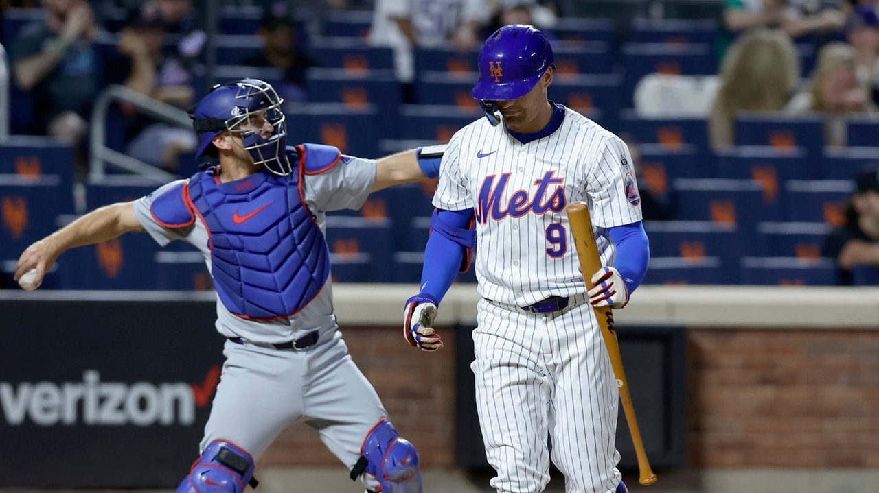 Mets swept by Dodgers in doubleheader as spiral persists - Newsday