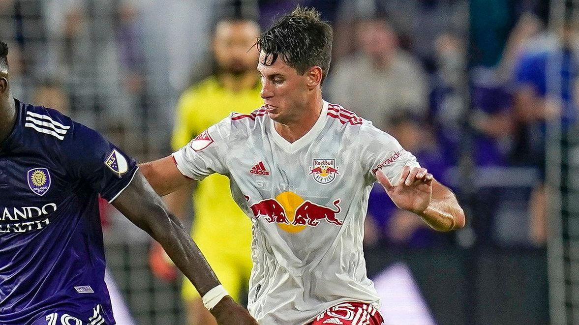 LI's Sean Nealis signs new three-year deal with Red Bulls - Newsday