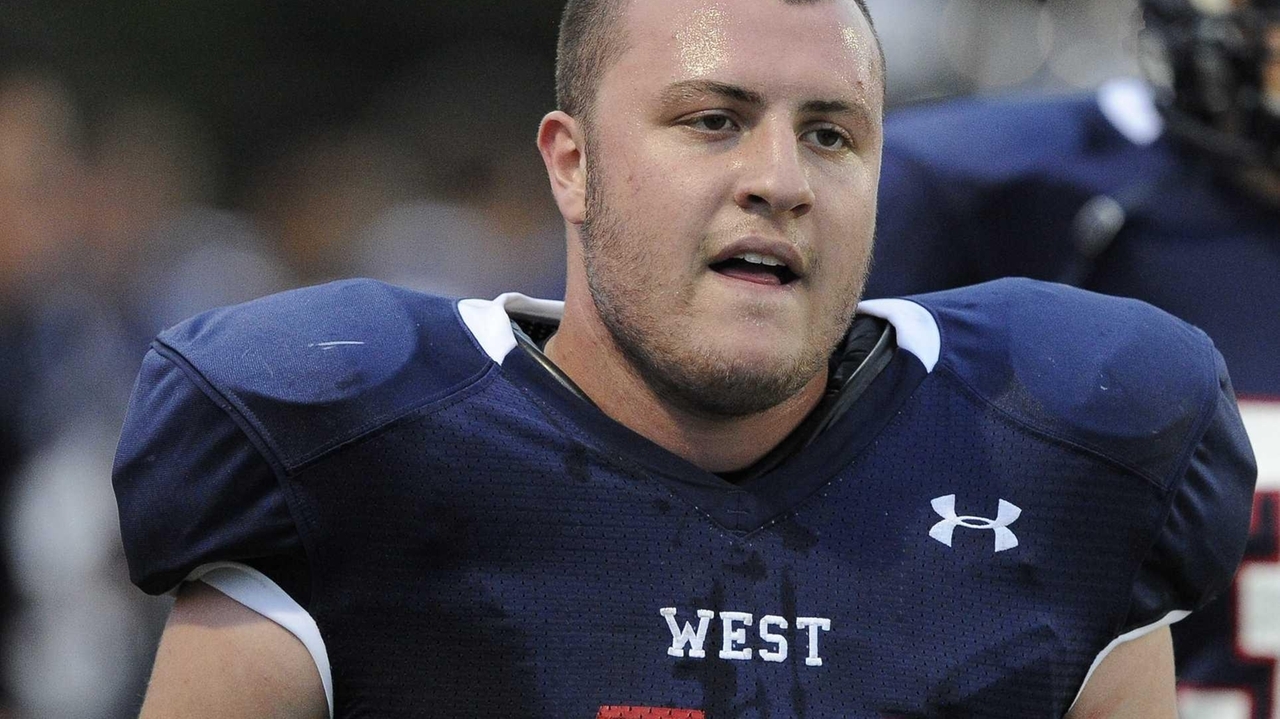 Logan Greco's 242 yards, two touchdowns lead Smithtown West's victory ...