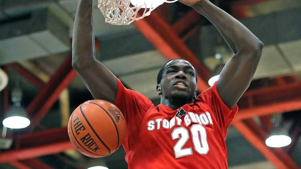 Stony Brook wins despite poor shooting, nobody in double figures - Newsday
