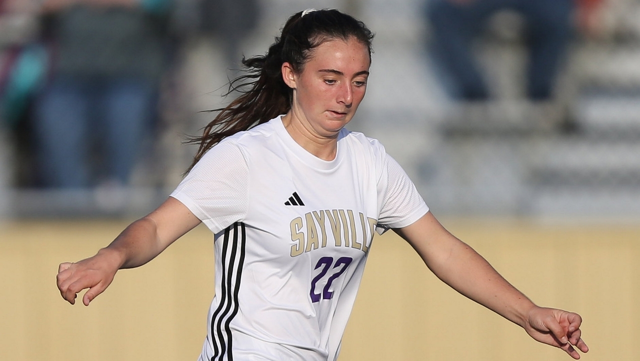 Morgan Farrell scores and Sayville's defense does the rest in win over ...