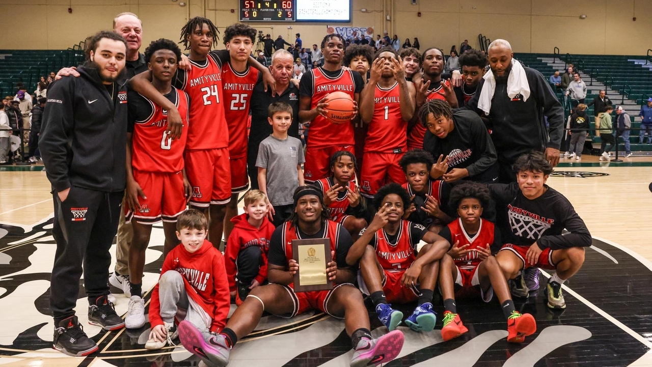 Suffolk Class AA boys basketball final: Amityville vs. Smithtown West ...