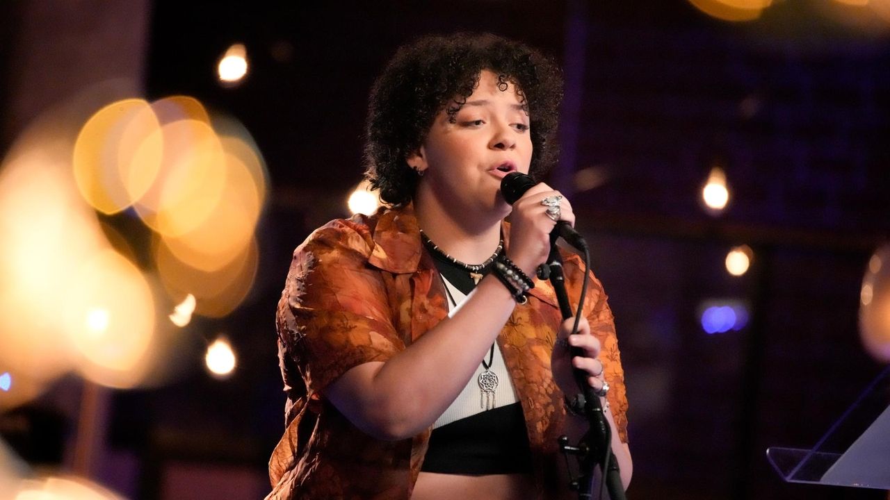 Glen Cove's Shye wins her Knockout Round on 'The Voice,' advances to ...