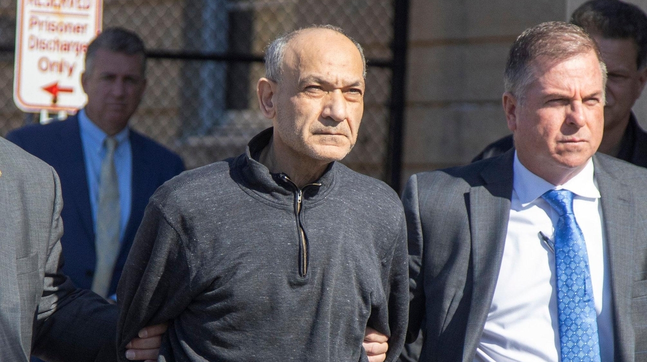 Merrick man sentenced to 21 years in prison for strangling wife - Newsday
