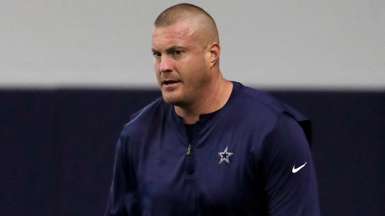 Colombo's job: Create band of brothers on Giants' O-line - Newsday