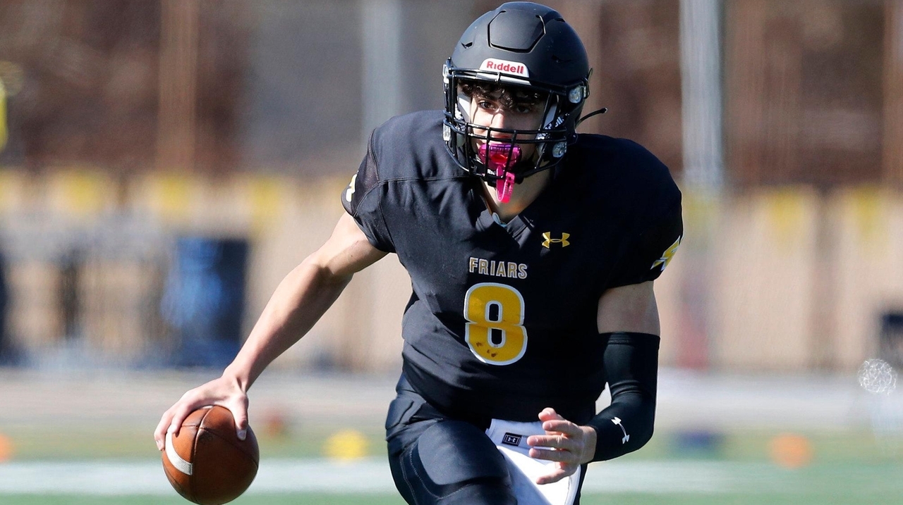 CHSFL makes a comeback, albeit in a smaller size - Newsday