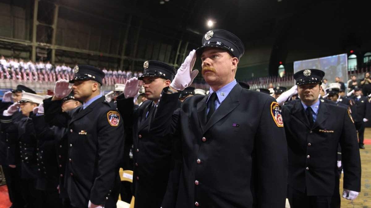 FDNY captain from LI among rescuers honored - Newsday