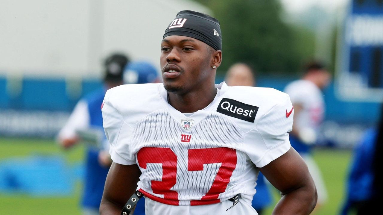 Giants' Tre Hawkins is off to flying start in defensive backfield - Newsday