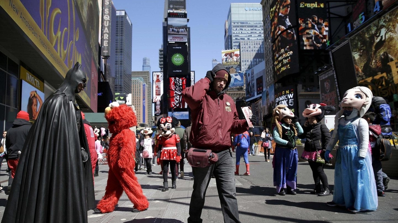Times Square characters could be restricted by NYC Council - Newsday